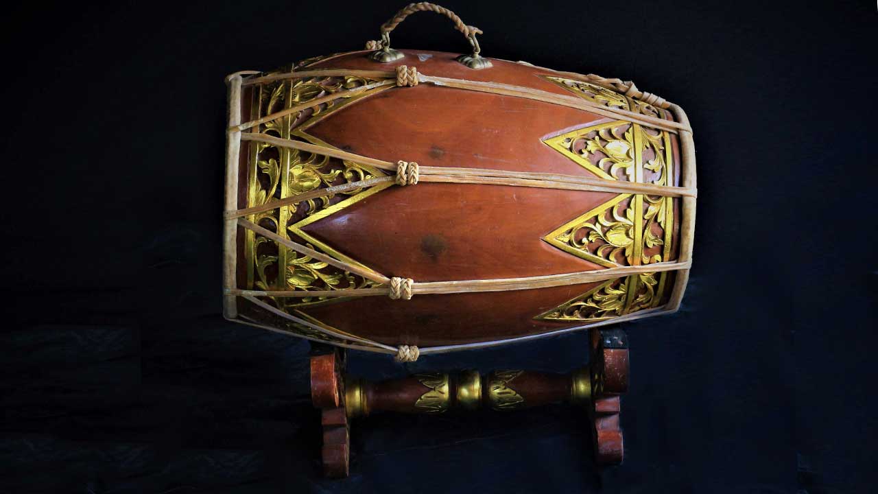 Kendang Dalam Gamelan Jawa: Peran, Jenis, Dan Teknik Memainkannya | Not ...